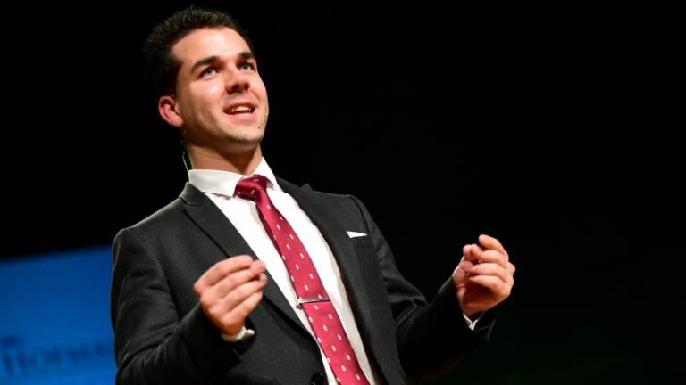 Mark T. Hofmann: Kriminal- & Geheimdienstanalyst (Profiler)